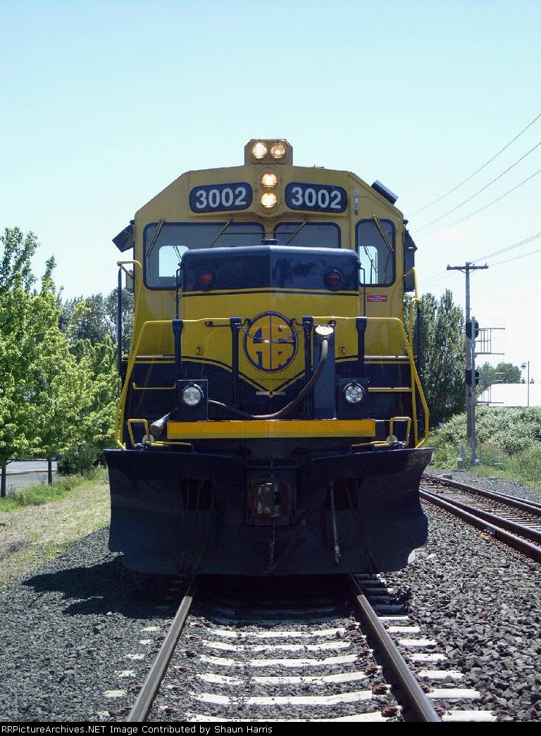 The front of ARR3002 a GP40-2